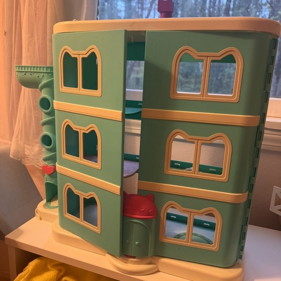 Dreamworks | Toys | Dreamworks Gabbys Dollhouse Teal And Cream Action ...